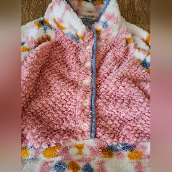 Simply Southern | Tops | Simply Southern Colorful Patterned Fleece ...